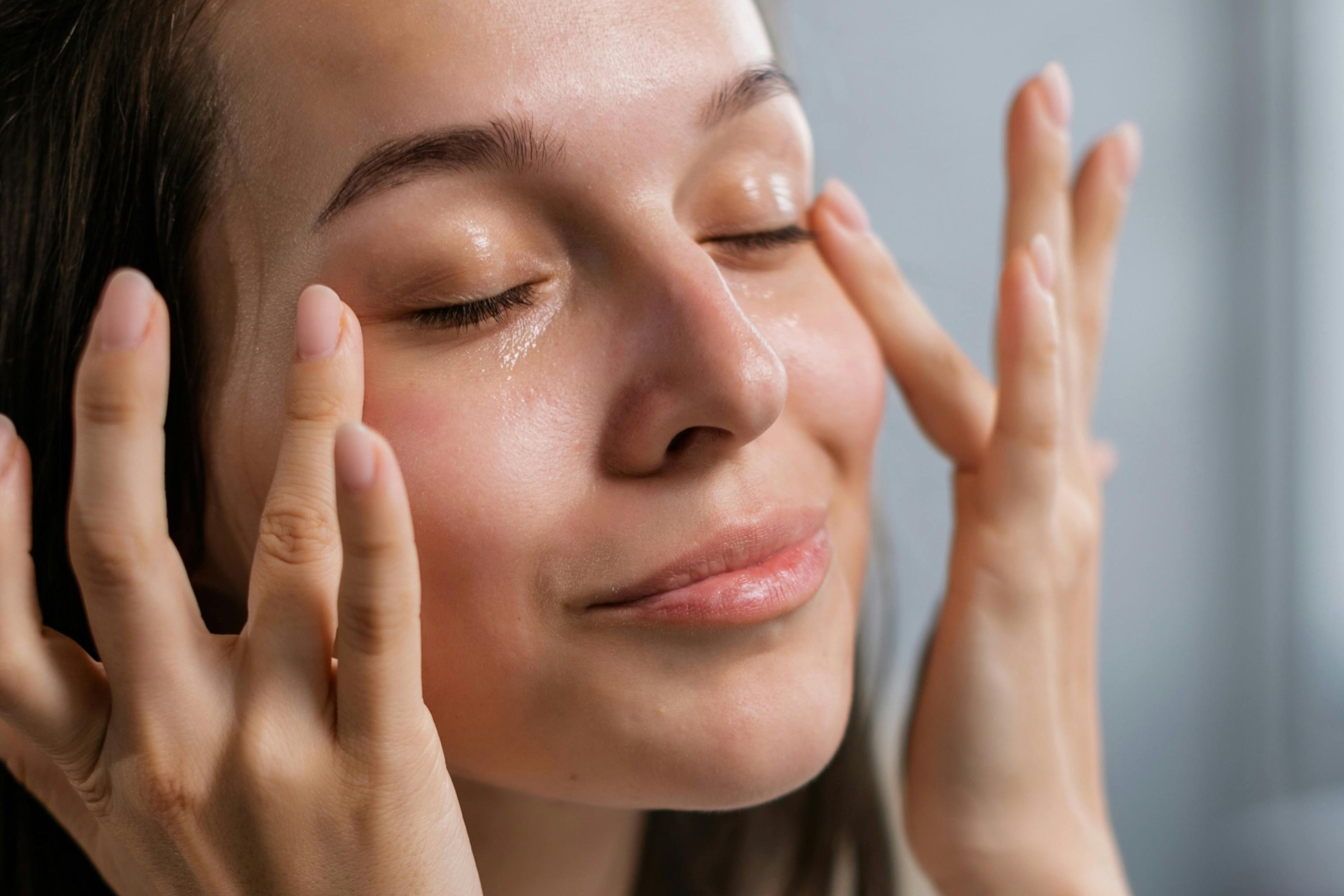 Hydration vs. Moisture: Do You Need Both for Healthy Skin? – CLEARSTEM